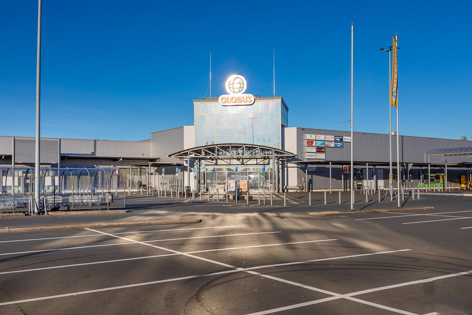 Globus-Markt, Tönisvorst - HECKER | architekten